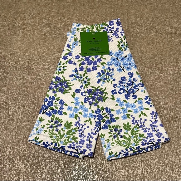 kate spade | Kitchen | Kate Spade 2pk Blue Floral Kitchen Towel Set Nwt ...